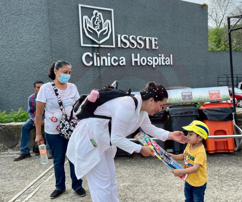 Alumnos de la UBBJ llevan alegría a hospitales – Noticias de Hidalgo ...